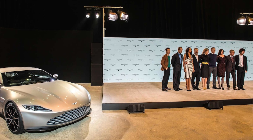 Aston Martin dévoile la DB10 à la présentation de SPECTRE de James Bond ...